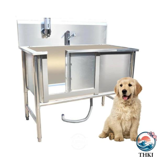 ? プレミアムステンレス304鋼: 厚く高品質のステンレス鋼で作られたこのペット用浴槽は、非常に優れた耐久性と長寿命を実現し、最も元気なペットにも耐えることを保証します。? 特大洗面器：広々とした洗面器は、あらゆるサイズのペットに十分なスペ...