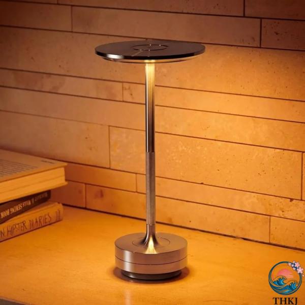 商品の説明                                                説明ナイトライト 間接照明 おしゃれなアルミ製デスクランプ 3種類色温 無段階調光 スタンド デスクライト コードレス Type-C充...