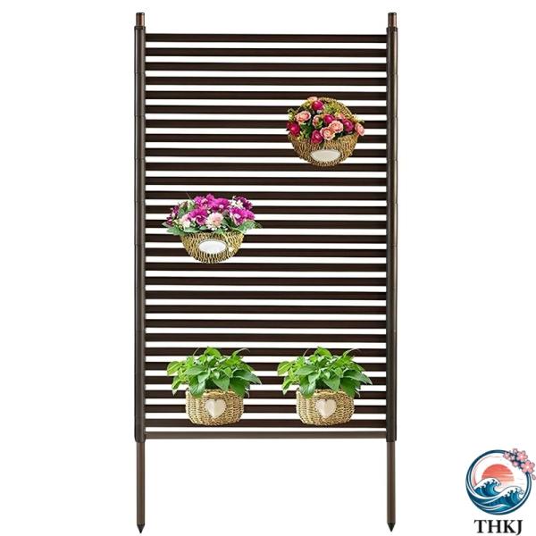 美しいデザインと機能性 塑鋼製のラティスフェンスとして、植物を絡ませたり、花壇の仕切りとしてもご使用いただけます。耐候性に優れ、風雨にも強いため、ガーデニング用にも最適です。 品質サービス: 1、 当社の製品に問題がある場合は、お気軽にお問...