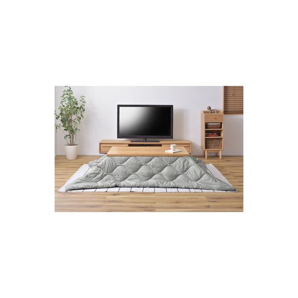 メーカー直送となります。沖縄・離島は、配送不可となります。   撥水加工を施したコタツ布団は、飲み物をこぼした時など汚れを弾くのでお手入れカンタン。持ち運びに便利な寝袋のような収納バック付で、キャンプなどのアウトドアでも活躍します。※撥水性...