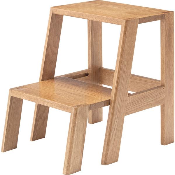 メーカー直送となります。沖縄・離島は、配送不可となります。空間に合わせやすいオーク天然木のステップ台ぬくもりを感じるナチュラルなステップ台が誕生しました。オーク天然木を使用しているため、様々な空間でよく馴染みサポートします。ステップ台として...