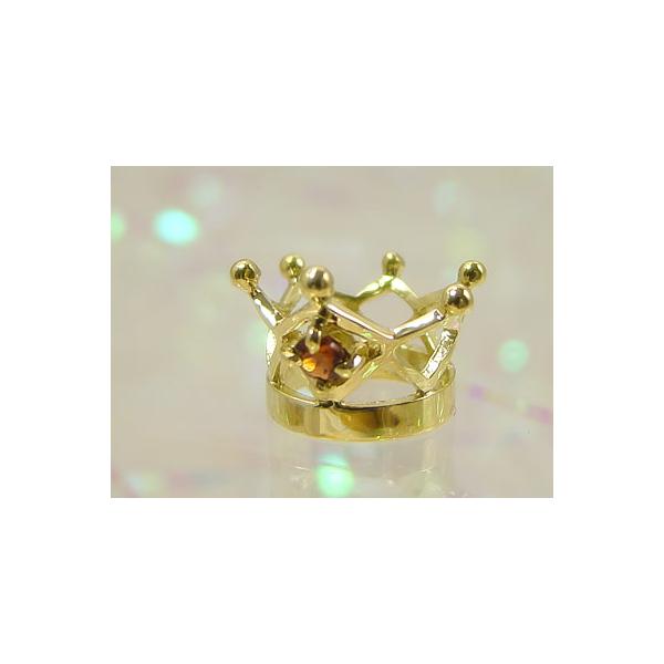 ちいさな王冠がかわいい男の子向きのベビーリング■誕生石：ガーネット（01月の誕生石）■刻印できる文字数：18文字■刻印できる文字：英数字（大文字）「＆」「スペース」「：」「.」■リング：K18イエローゴールド/縦10mm×横9mm×高7mm...