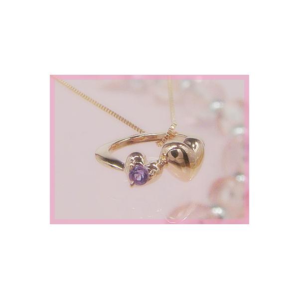 ふたつのカワイらしいハートが寄り添ったベビーリング■誕生石：アメジスト（2月の誕生石）■刻印できる文字数：16文字×両面（合計32文字）■刻印できる文字：英数字（大文字）「＆」「スペース」「：」「.」■リング：K10ピンクゴールド/直径12...