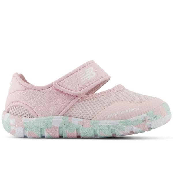 商品詳細モデル/IO208海や川などのアウトドアシーンで活躍する水陸両用INFANT用サマーシューズ「208」の新色が登場。取り外しできるなみなみインソールと水抜きホールが快適さをキープし、面ファスナーが脱ぎ履きしやすさとフィット感を実現。...