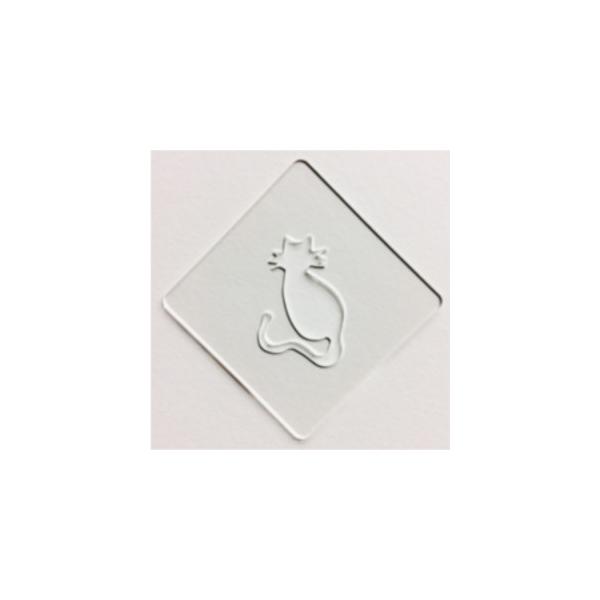 にゃ？らくらくおしゃれなカフェアートステンシル！カプチーノのラテ（牛乳）の泡の上に置いて、お好きなパウダー（ココア、シナモン、抹茶など）を振りかけるだけ。手軽にラテアートが楽しめるステンシルシートです。テーマ：ねこ型番：LAS-0006素材...