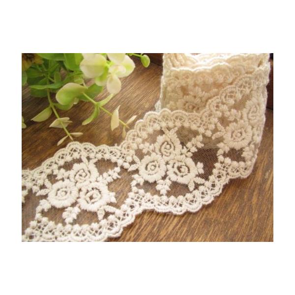 幅：約5cm前後。※入荷時期やロットにより、多少サイズ、色合い、風合いが異なる場合があります。15ヤード（約13.5m）の価格です。※あらかじめパックされて入荷しますため、多少の糸のほつれや飛び出し等の不良部分がある場合があります。また、巻...