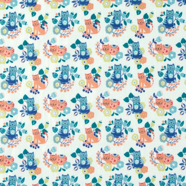 コミックの様なネコとお花が生地全体に配置されています。シャツやブラウス、マスクなどにどうぞ。サム・アンド・ミッツLEWIS &amp;amp; IRENE LTD. LEIA107-2 SAM &amp;amp; MITZI 107 2 L...