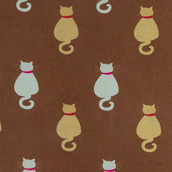 可愛いネコの後ろ姿。白い水玉模様で赤いカラーが可愛さをアップしています。シンプル、モダンな装いにどうぞ。ミューMEOW BY:JOYCE BAKER Meow by Joyce Baker for Newcastle Fabrics LLC...