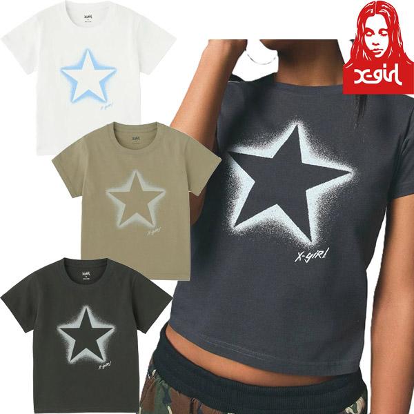 X-girl ( エックスガール ) より、SPRAY STAR S/S BABY TEEです☆☆トレンドライクなコンパクトTシャツスプレーで星型にステンシルしたような目を惹くデザインの半袖Tシャツ。コンパクトなちびTのシルエットで、旬な着...