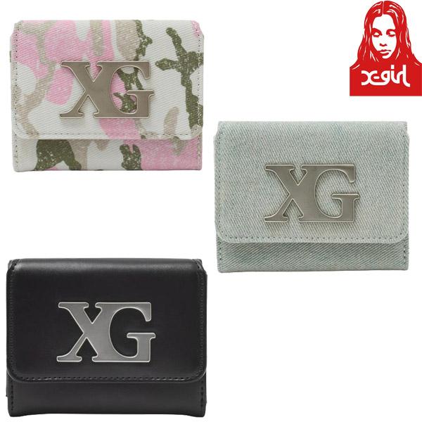 XG EMBLEM CLASP MINI WALLETです☆☆XGのメタルロゴが映える三つ折り財布。コンパクトなサイズ感で、トレンドのミニバッグにも好相性のアイテム。カラーごとに合わせた素材を使用したこだわりのディテールが魅力。ベーシックな...