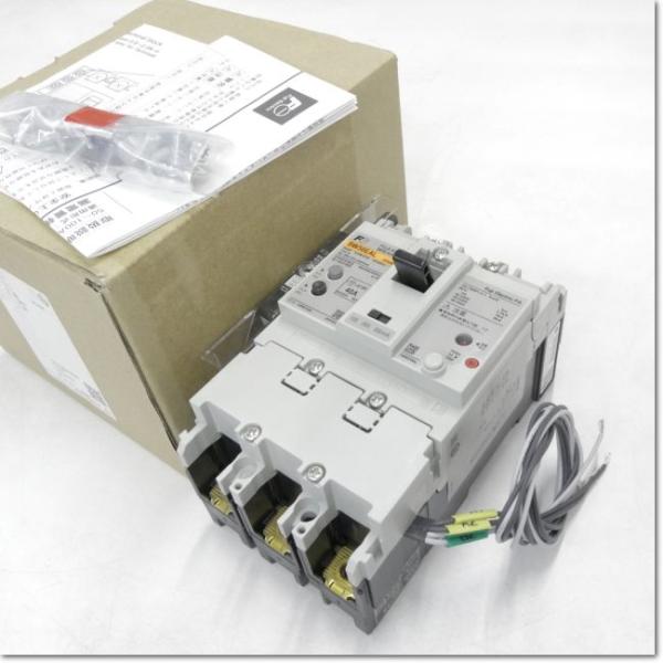 ▲箱と型式シールにダメージがあります▲2022年製