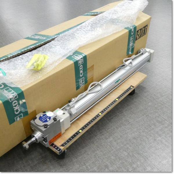 ▲箱に汚れやダメージがあります▲梱包材にダメージがあります