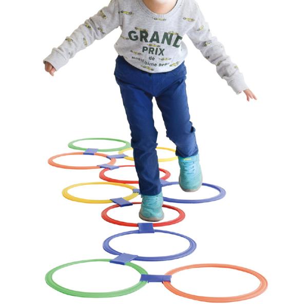 好きなコースをつくってケンケンパをしよう！商品サイズ（単位mm)輪：φ280mmセット内容リング×1、ジョイントパーツ×1重量：385g材質：ＰＥ※離島の出荷は不可になります。