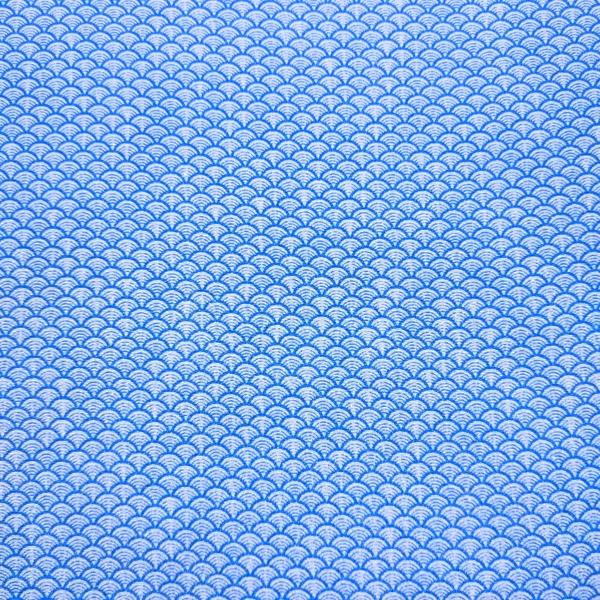 ちりめん細工、ちりめん小物に最適です。衣料用には向きません。洗濯できません。＜ちりめん細工を作る時のポイント♪＞・ちりめん生地のしぼの横目を作品の横にあわせるときれいに仕上がります。・作品が皺にならないためにはよく引っ張って貼り付けてね。材...