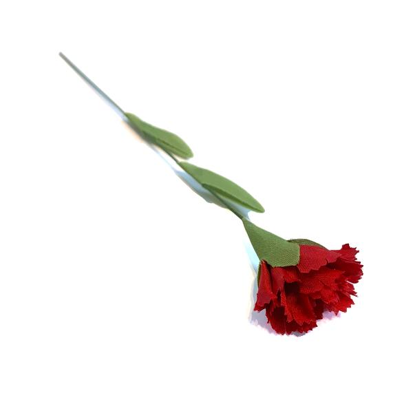 母の日のギフトの飾り付けにお使いください。花直径約3.5〜4cm　全長約19cm　花：ポリエステル　・葉が若干ほつれている場合がございます。・ロットにより花と葉の色が若干異なる場合がございます。予めご了承下さい。