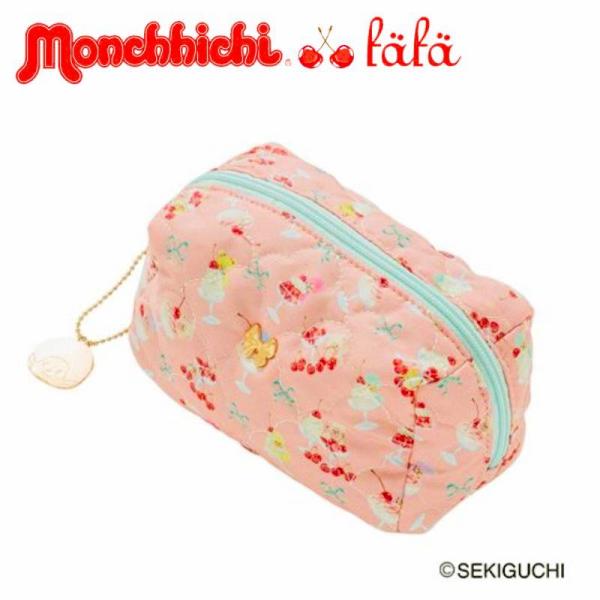【モンチッチコラボ】♪撥水加工のタフタ素材に雲の模様のキルティングを施した人気のポーチにモンチッチコラボのデザート柄が仲間入り！クマちゃんのファスナートップとゴールドリボン、モンチッチのゴールドチャームも付いて可愛さ満点♪大きく開けられるポ...
