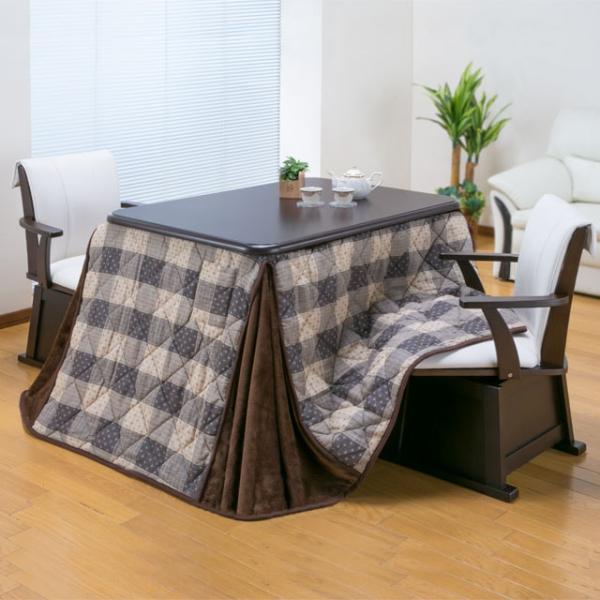 布団は独特の凹凸で肌触りのやさしいしじら織の面と撥水加工を施したフランネル面のリバーシブル仕様。●サイズ/約230×255cm●素材/表地：綿100％（しじら織）、フランネル：ポリエステル100％（撥水フランネル）、中綿・コーナー部：ポリエ...