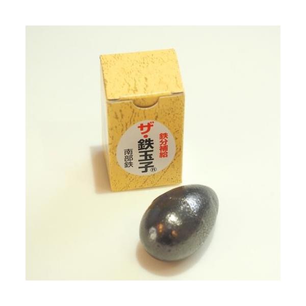 OPEN価格サイズ : 約55mm × 約30mm重量 : 約240g商品説明「南部鉄 ザ・鉄玉子」は、卵型をした南部鉄です。お湯を沸かすときなどに入れていただくと、鉄分を補うことができます。また、ナスや黒豆の色つけ用としてもお使いいただけ...