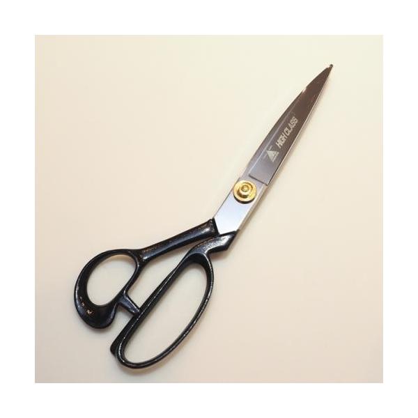 メーカー希望小売価格 : 12,000円(税抜き)※メーカーの都合により掲載写真と異なる場合がございますのでご了承下さいませ。サイズ:260mm重量　:約240g材質:ステンレス18クローム　　 日立SKD-11柄:鋳造品　 黒色塗装仕上ダ...