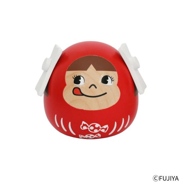 ペコちゃんらしさを立体的な左右のリボンとチャームポイントである舌で表現した木製だるま。背面には合格祈願や家内安全など6種類のシールを付属♪お好みのシールを貼ってカスタマイズしてお楽しみいただけます。木製品でしか味わえない、温かみや特別感をぜ...