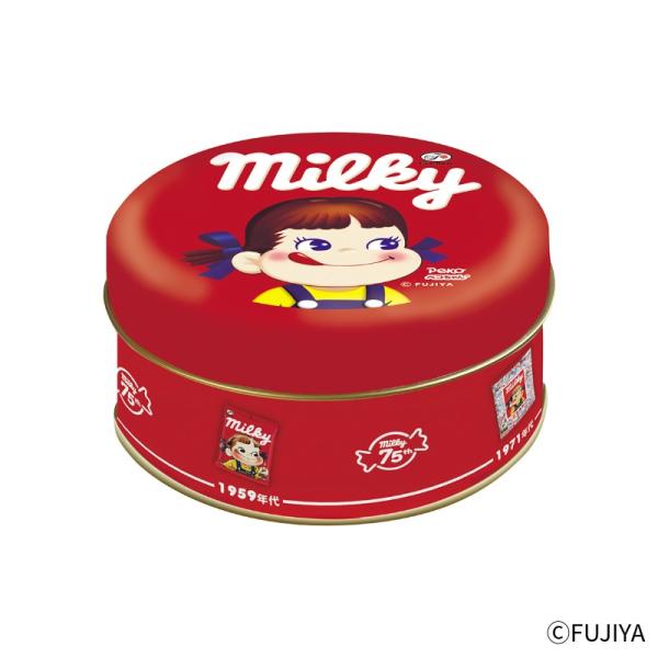 75周年を迎えるミルキーをお祝いした特別なデザインのミルキー缶です。側面に歴代のミルキーパッケージをデザインし、現在のペコちゃんイラストをフタに大きくデザインしました。ミルキー19粒、ステッカー1枚入！※ステッカーのデザインは全6種あり、ラ...
