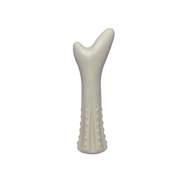 ワンちゃんの野性を刺激する鹿の骨入りカミカミトイ！噛むことで歯の健康をサポート。突起ができにくく口の中を傷つけません。対象：犬（成犬）材質：ナイロン、鹿の角、牛骨粉サイズ：横35×奥行き20×縦93(mm)重量：39g 原産国：中国[ブラン...