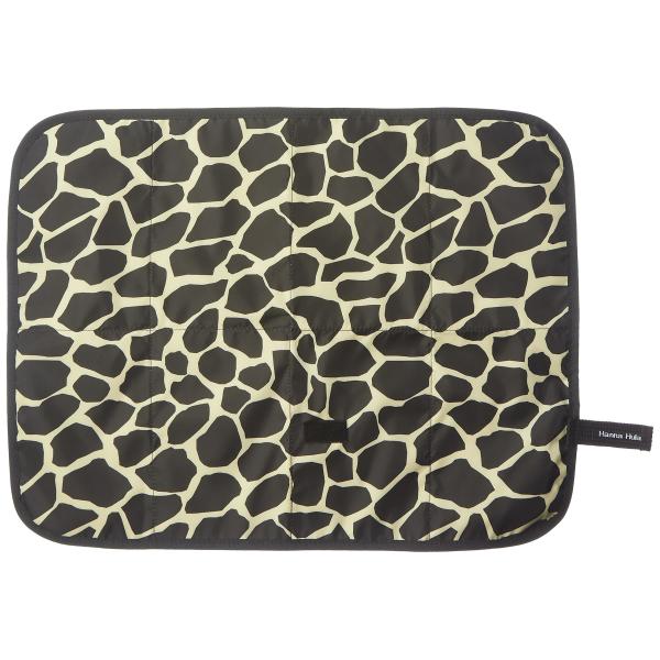 横52×縦42cm 70g畳んだ状態:13×20×1.5cmワンタッチテープでコンパクトに折りたたみ撥水加工で水をしっかりはじいて汚れに強い公共施設などのおむつ替え台でも広げられるサイズ