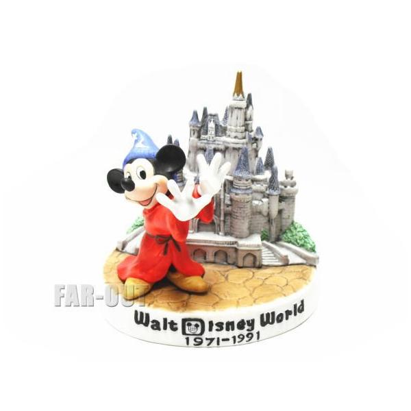 ディズニーストア　USA　１991年　日本製　陶磁器製　限定シリアルナンバー入りウォルトディズニーワールド(1971年開園)20周年記念サイズ：高さ約16cm 幅約16cm状態はとても良好です。　New1207 _06