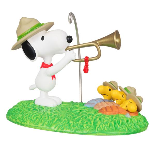 ホールマーク社  USA  2024年The Peanuts Gang Beagle Scouts 50th Anniversary Rise and Shine!1974年にPEANUTSコミックに初めて登場し、スヌーピーがリーダーをつと...