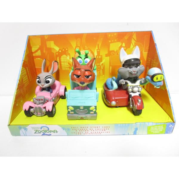 アメリカ　ディズニーテーマパーク限定  2026年   期間限定品 『ズートピア2』（原題: Zootopia 2）公開記念 車の中のプルバック フリクション機能で後ろに引いて手を離すと前に進みます。車の長さ約11cm 大きめサイズプルバッ...