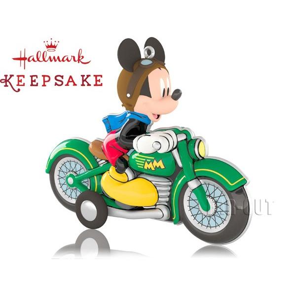 ホールマーク社　USA　2014年ビンテージのブリキバイクのおもちゃをモチーフに、ミッキーの頭は立体的に、身体はバイクと一体のブリキ成形風にデザインされたオーナメントBorn to Rideサイズ：高さ約7cmx全長約9.5cm補助輪部が回...