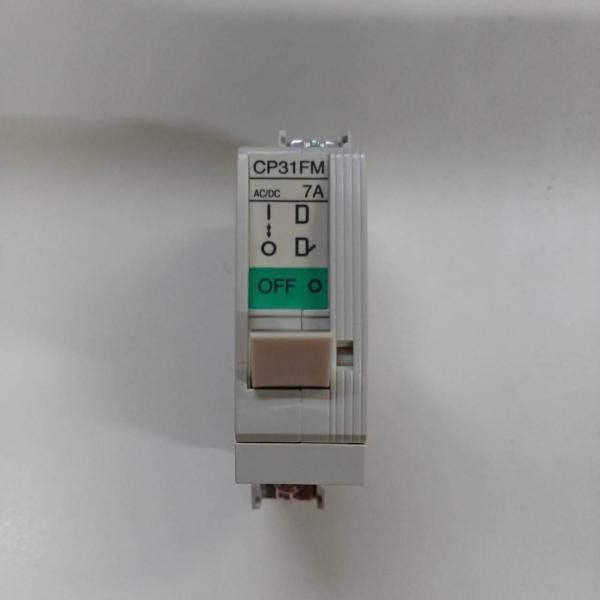 生産終了品　2016年9月末日内容量：1個基本仕様：1極　中速形　7A※ 北海道、沖縄県、離島、一部地域については、別途送料をご負担いただきますので、お問い合わせください。※ メーカー保証はございません。※ 弊社保証もございません。※ ノー...