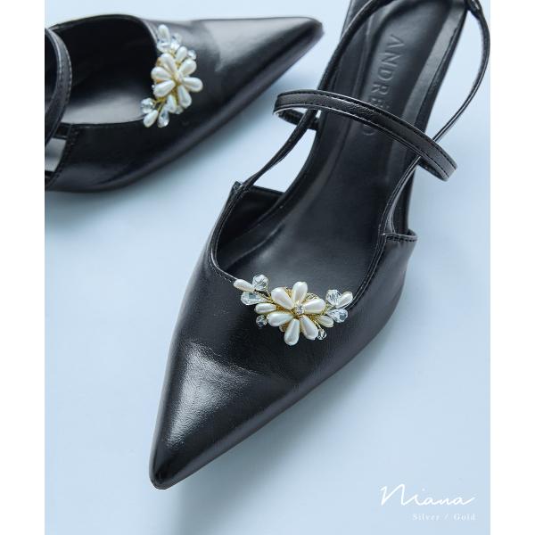 【商品名】パールフラワーシューズクリップ シュークリップ 2個セット 両足用 ビーズ チャーム アクセサリー シューパーツ シューピアス 靴飾り 靴用クリップ パンプス詳細は▼「商品情報をもっと見る」▼でご確認下さい。