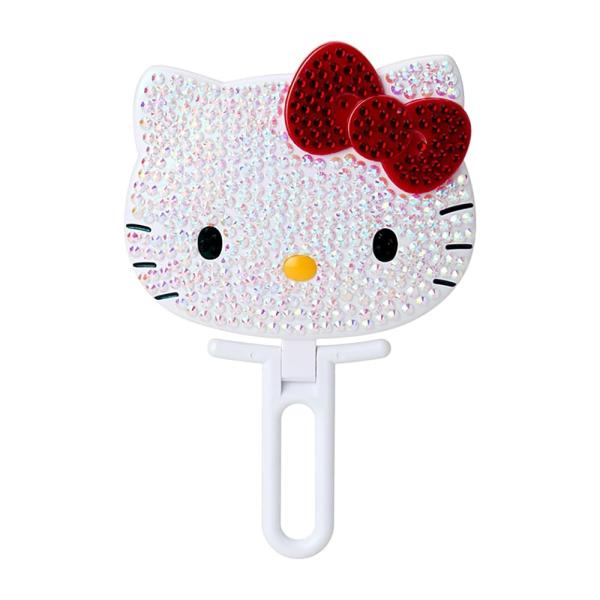 「商品情報」商品紹介乙女心をくすぐるジュエルデコシリーズ。使わない時も飾っておきたくなるキラキラなキティフェイス。スタンドミラーにもなるから、メイクやヘアアレンジをする時にも便利。安全警告ミラーにはガラスを使用しておりますので、お取り扱いに...