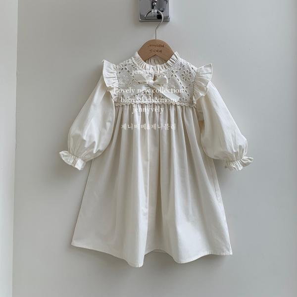 ≪  結びリボンワンピース ≫jennybebeシルエットがとっても可愛いワンピース胸元のリボンにレース、フリル、ぽわんとした袖など細部までこだわって作られています普段着としてはもちろん、誕生日会や発表会等のドレスとしてや入学式・卒園式、結...