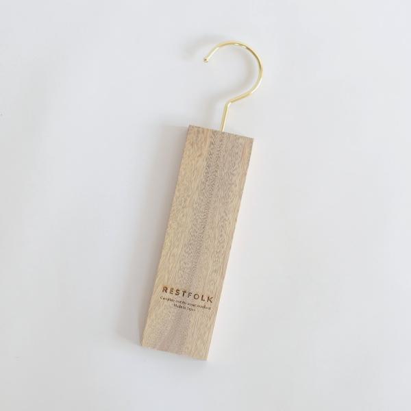 RESTFOLK カンフル　ツリー　ハンギング　クローゼット 防虫剤　天然 楠　脱臭ハンガー"虫よけの木" 楠の 天然 防虫ブロッククローゼットにかけて手軽に防虫。清々しい香りはクローゼットだけでなく、玄関やトイレなどに置くのもおすすめです...