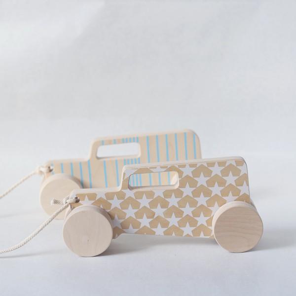 Studio delle Alpi プルトイ　木のおもちゃHot-rod Sedan取り扱い終了価格