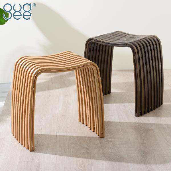 COLIN Bamboo stool●ゆるやかな曲線美が目を引く、高品質な竹を贅沢に使ったスツール。●竹ならではのしなやかさを活かした流線型デザイン。スツールとしてだけでなくインテリアアイテムとしてもおすすめです。●ゆるやかにカーブした座面...