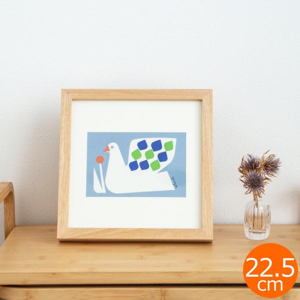 ●切り絵作家・YUYA(ユウヤ)さんデザインのポストカード「模様のある白い鳥」と木製フレームをセットにしました。●シンプルでありながら、あたたかな手の痕跡が残るモダンな作風で、生活空間に優しく馴染んでいくようなアートです。●「模様のある白い...