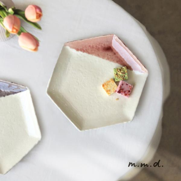 ▼カテゴリー食器 キッチン テーブルウェア 皿 パン皿 プレート 平皿 中皿 取り皿 取皿 盛り皿 盛皿 器 洋食器 和食器 リム皿 リムプレート パンプレート 大皿 メイン皿 パン皿 盛皿▼形状瀬戸焼 焼き物 六角 六角形 二分掛 食洗機...