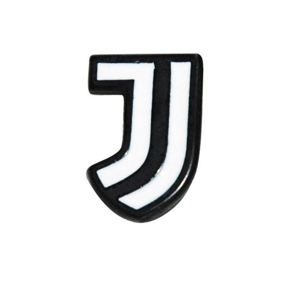 ユベントスのオフィシャルピンバッジ。定番のエンブレム型。キャップやバッグなど、色々なモノにつけてカスタマイズをお楽しみ下さい。■サイズ：2.0×1.3cm■素材：メタル※モニターの発色具合によって実際のものと異なる場合があります。