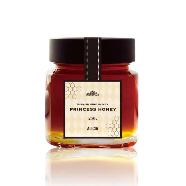 プリンセスハニーは抗菌力の高いトルコ産のパインハニー「松のはちみつ」です。ハニーデュー（甘露蜜）と呼ばれる松の木の樹液を昆虫が吸い、分泌液を出し、それをミツバチが収穫、素で熟成させることによって作り上げられます。２回の原子転換の過程で多くの...