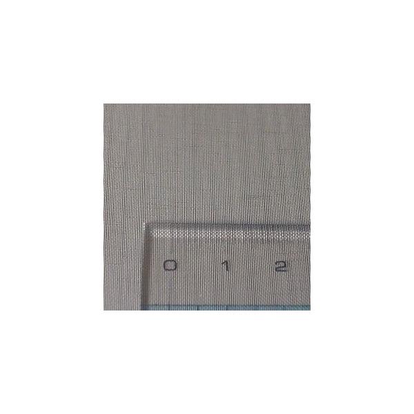 極薄・稠密平織マイクロガラスクロスの中でも最も軽く薄い20ｇ／m2、厚さ0.02mmです。薄さ・軽さ・強度を高度に要求されるラジコン・プラモデル等の模型飛行機や、サーフボード、カヌー、カヤック等に最適です。