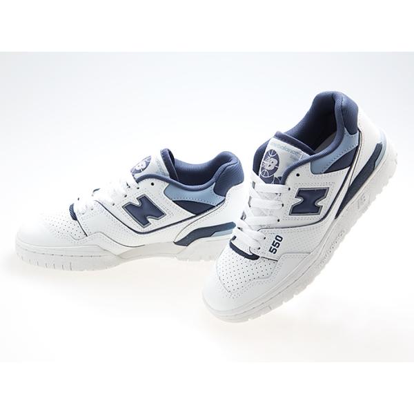 絶妙なボリューム感のシルエット、80年代のオールドスクールな佇まいのコートスタイルが現在のスタイリングにマッチし人気を博している「BB550」からウィメンズモデルが登場!!1989年発売のバスケットボールシューズ「PRIDE550」のデザイ...