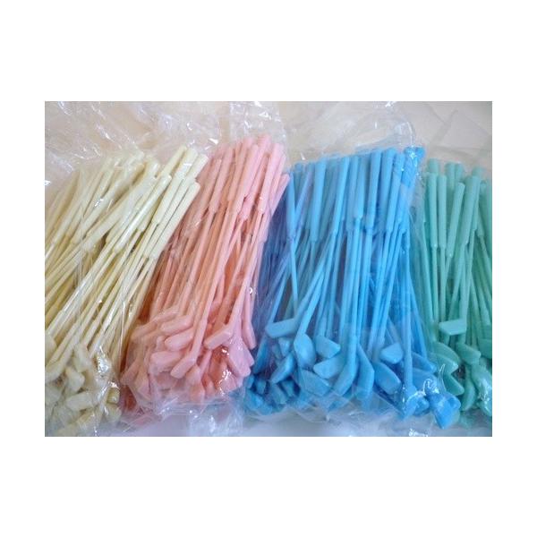 タイで見つけた粋な小物!ゴルフを愛する喫茶店やレストラン、ＢＡＲなどに最適!!ゴルフクラブ型マドラー　バンコクの深夜は路上にＢＡＲが軒を連ね、地元タイ人で賑わいます。氷入りのビールやカクテルにこのマドラーが活躍します！