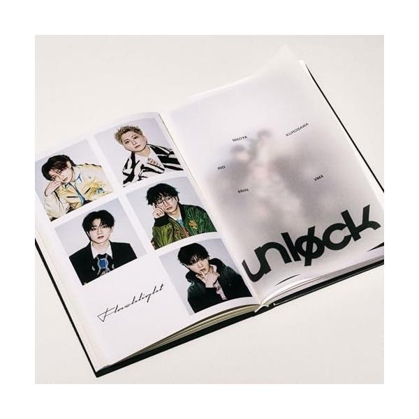 【発売日：2026年04月01日】unlock (アンロック あんろっく)2026年4月1日 発売デビューシングルのタイトルは『Flashlight』。新しい環境を前にした高揚感と不安が入り混じる中、誰かに照らされるのではなく、自分自身の光...