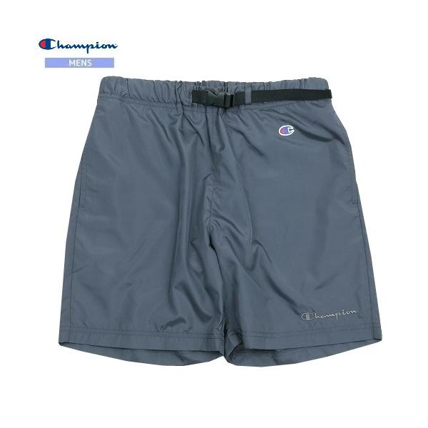 商品名：撥水素材 アクティブ ナイロンショートパンツブランド：Champion生産国：ベトナムサイズ：表記サイズーM(ウエスト78)実寸ーウエスト72cm〜(※ゴム仕様)　股上29cm　股下15.5cm　腿幅33cm　裾幅27.5cm表記サ...