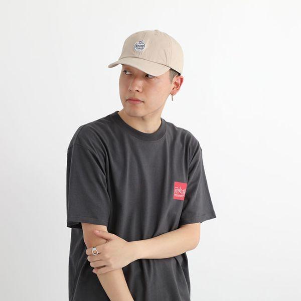 ニューヨークの愛称でもある"The Big Apple”をデザインソースにした、ブランドの発祥の地であるニューヨークへのオマージュを込めた6パネルキャップ。洗い加工を施すことでナチュラルな風合いを出し、どんなスタイルにもマッチするベーシック...