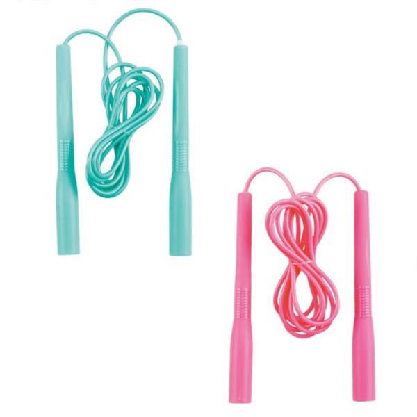 品番：UR-0915 UR-0916 なわとび達人 3重とび商品仕様：●サイズ(約)/グリップ：220×24×24mm、ロープ：直径4.5×2750mm  ●重量/110g ●材質/グリップ：ポリプロピレン、ロープ：塩化ビニル樹脂在庫に関し...