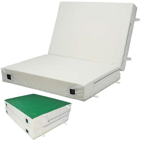 ●耐久性に優れたストロング持ち手●2つ折り可能●すべり止付●防炎抗菌防臭品番：K-4090 防炎抗菌防臭屋内エバーマット 2つ折 (すべり止付)15商品仕様：●サイズ(幅×長)：150cm×200cm●厚さ：20cm●重量：13kg●材質：...